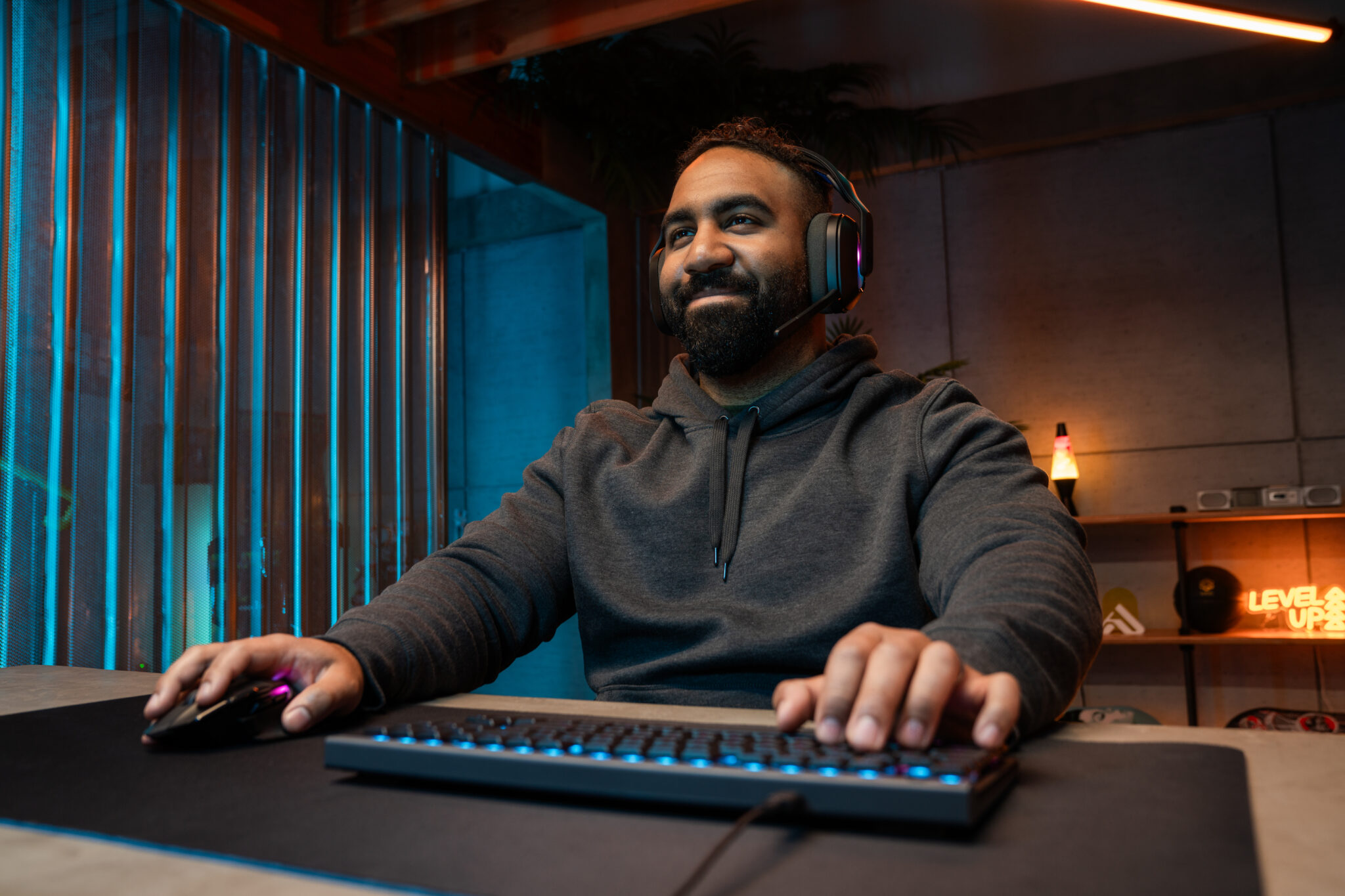 Designing for Breakthroughs: New PC Gear Keyboard and Headset That ...