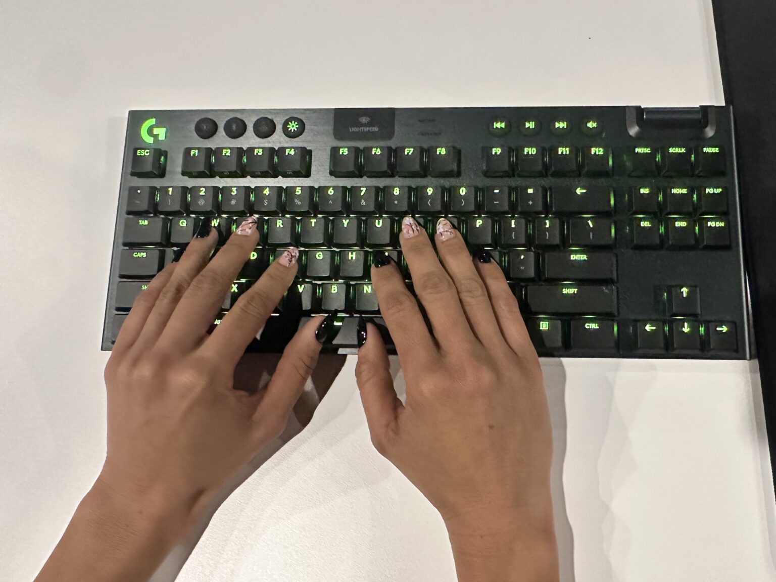 Typing with Long Nails: The Gamer’s Edge – From Changing Lengths to ...
